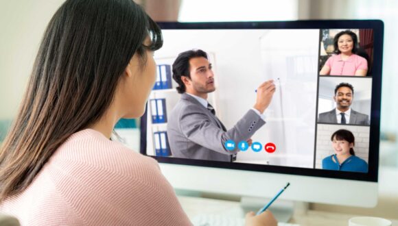 The Ultimate Guide to Sales Training - Highspot